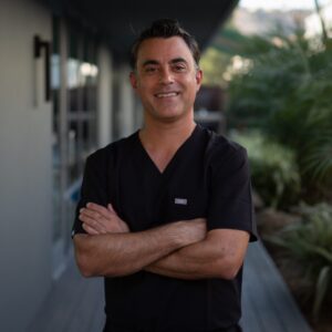 TeethXpress implant course led by Drs. Andrew Ferrier & Arshiya Sharafi